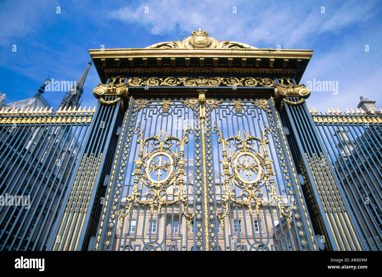 Courthouse old royal palace hi-res stock photography and images - Alamy
