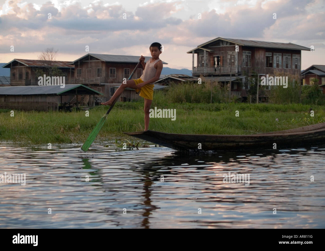 Rower boy hi-res stock photography and images - Alamy