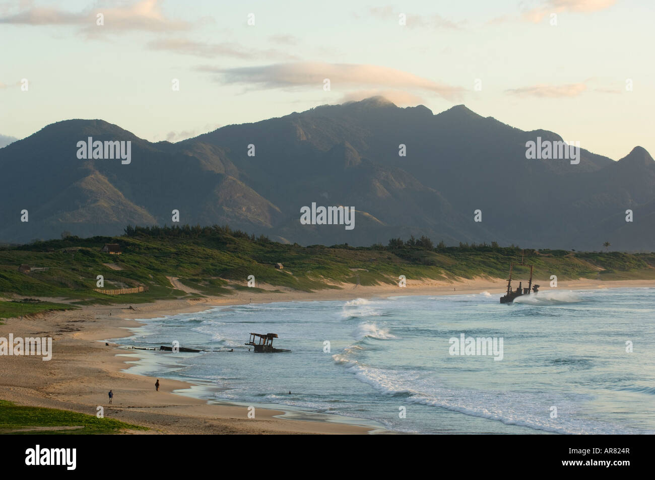 Shipwreck bay, taolagnaro, fort dauphin hi-res stock photography and ...