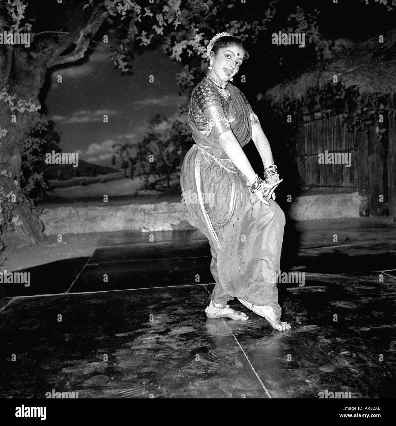 Padmini Actress Dance