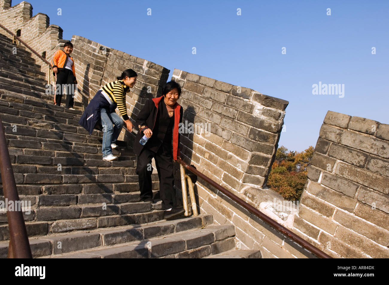 tourists climbing The Great Wall of China at Badling China Stock Photo ...