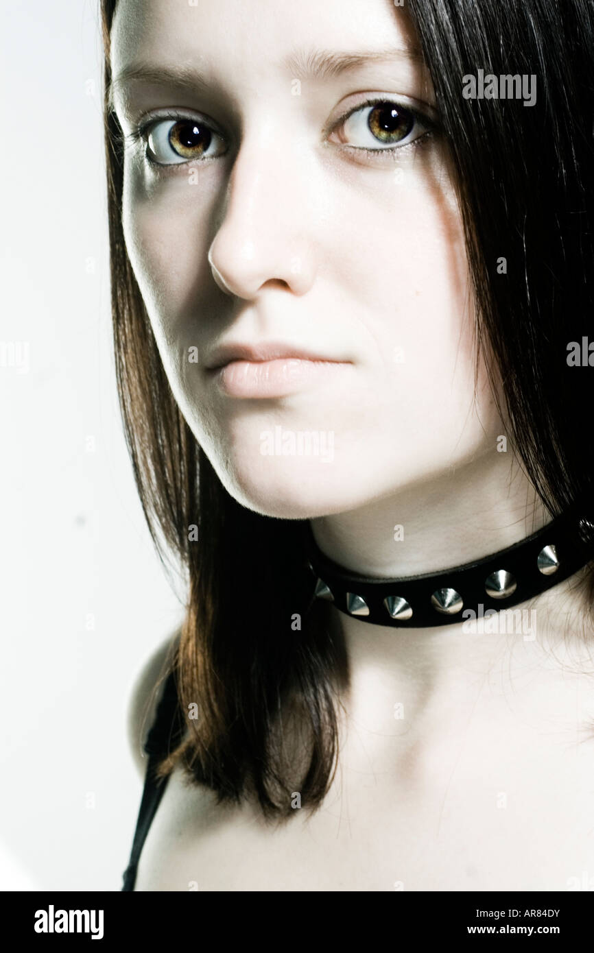 Choker collar necklace hi-res stock photography and images - Alamy