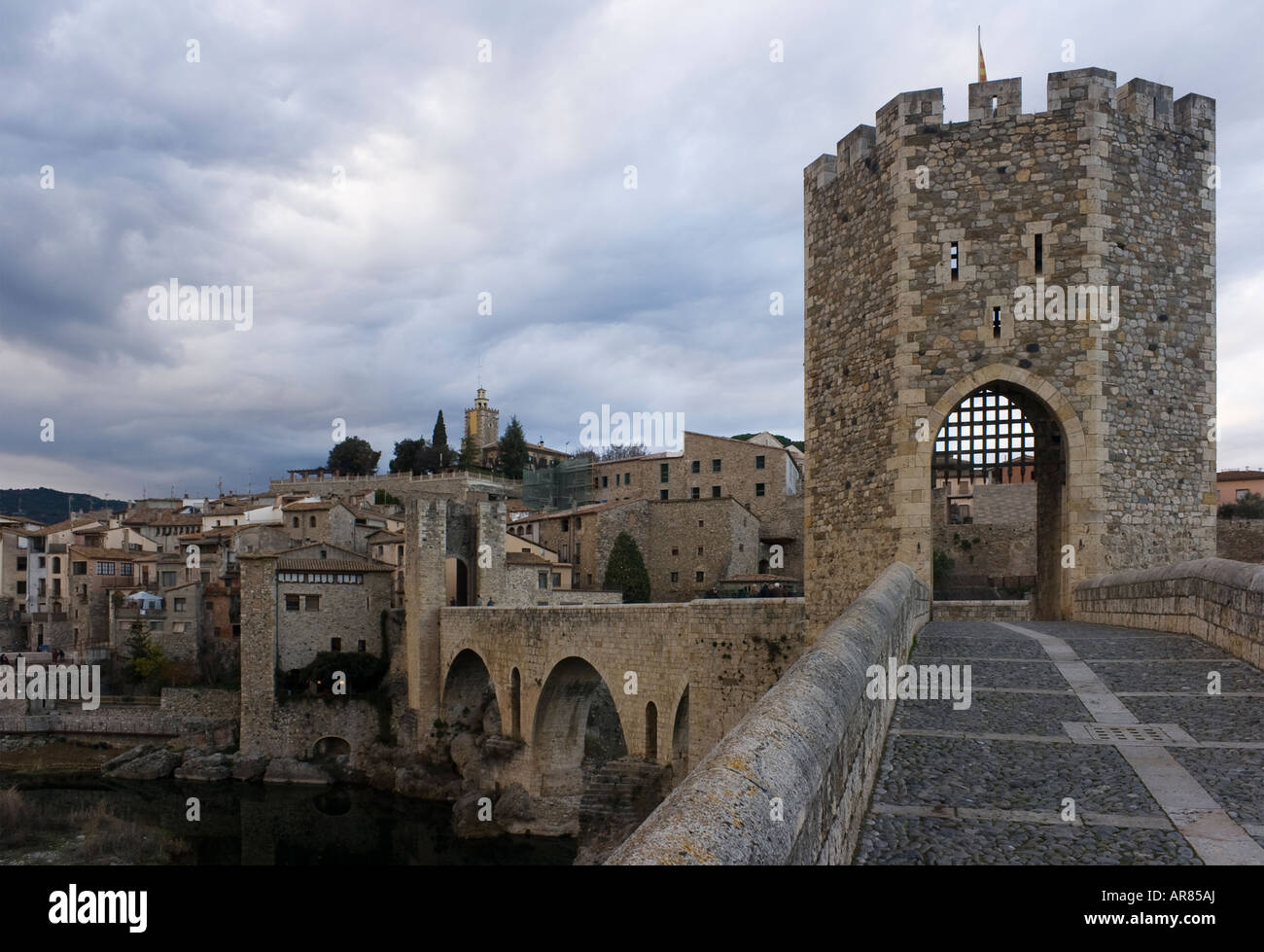 The Bridge of Besalu Stock Photo - Alamy