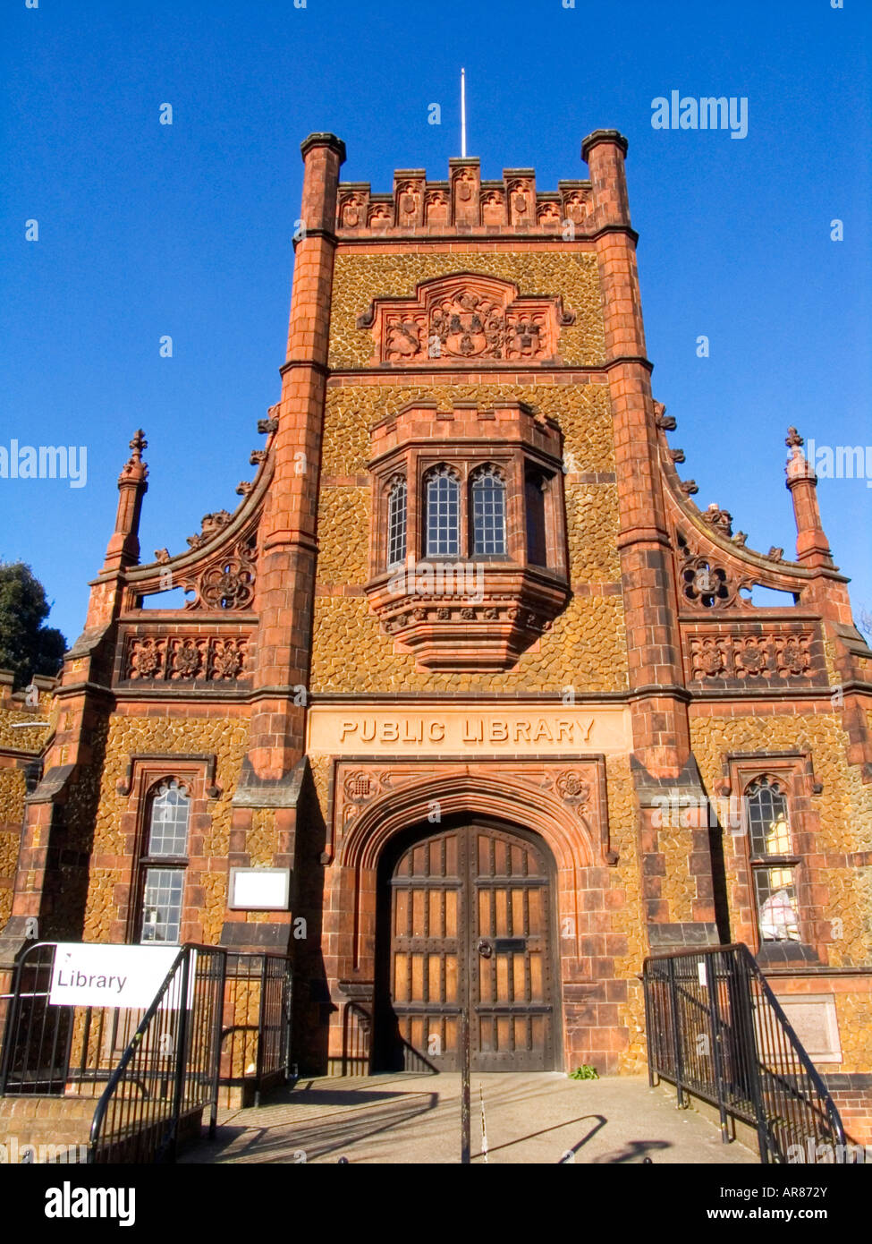 Old books library door hi-res stock photography and images - Alamy