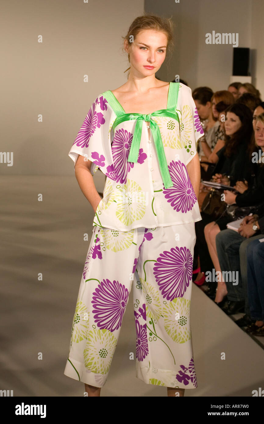 Spring Summer 2007 collection of established designer Jean Muir at ...