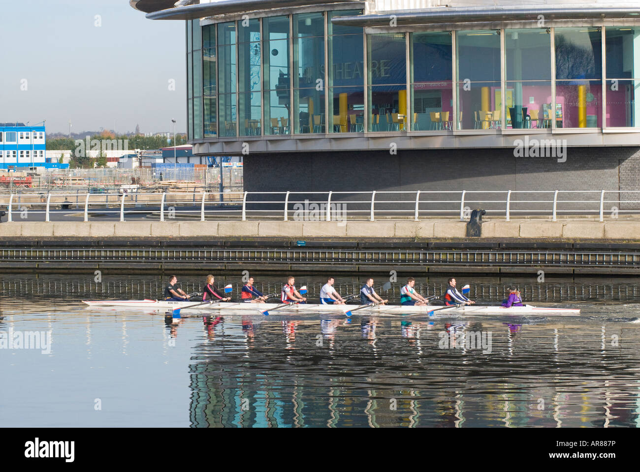 Rowing Crew on Manchester Ship Canal Stock Photo - Alamy