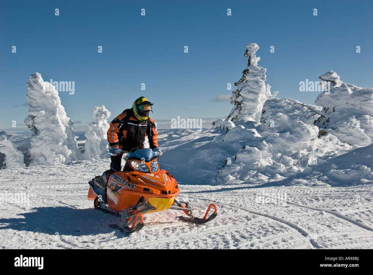 Crossfire trail hi-res stock photography and images - Alamy