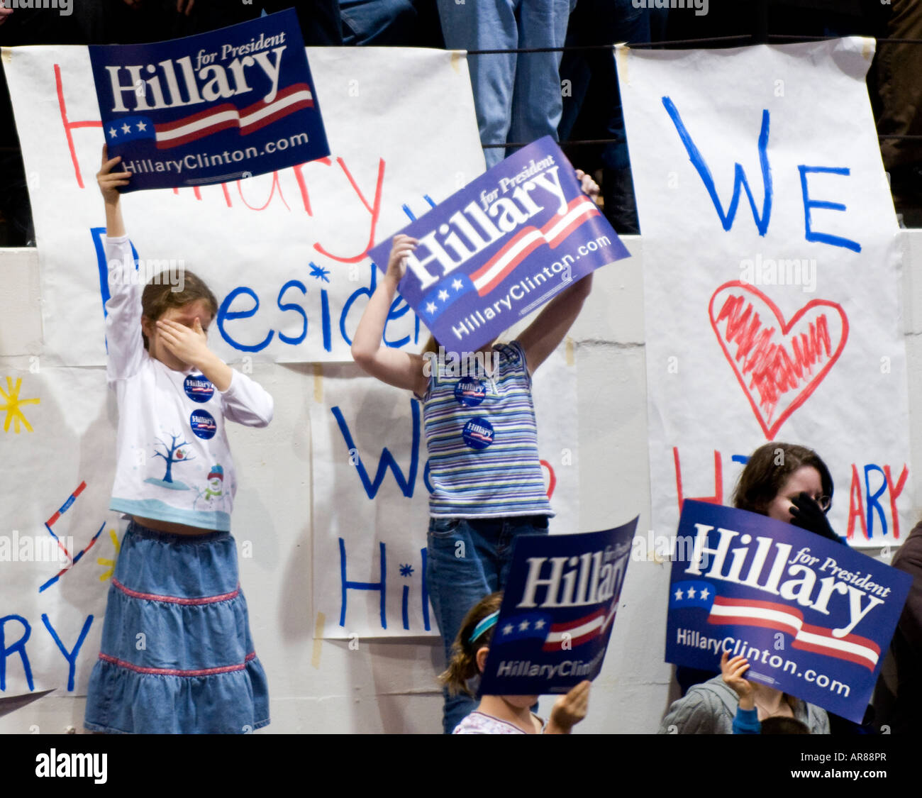 Hillary clinton campaign children hi-res stock photography and images ...