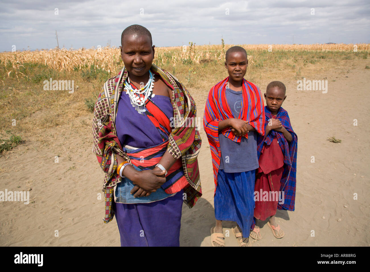 Masai children in traditional dress hi-res stock photography and images ...