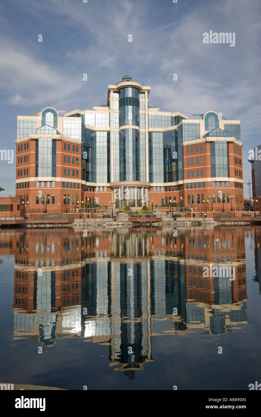 Victoria building erie basin salford hi-res stock photography and ...