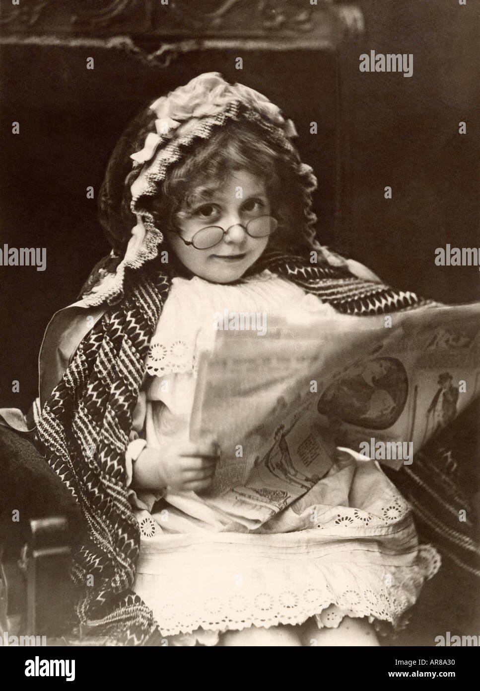 Vintage newspaper hi-res stock photography and images - Alamy
