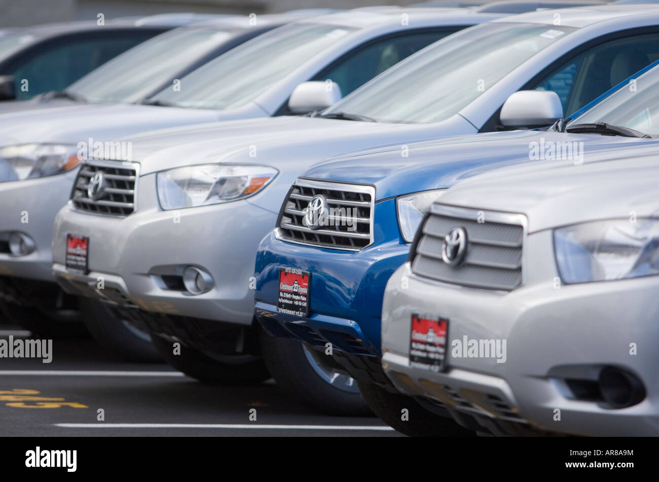 New cars on display on a lot Stock Photo - Alamy