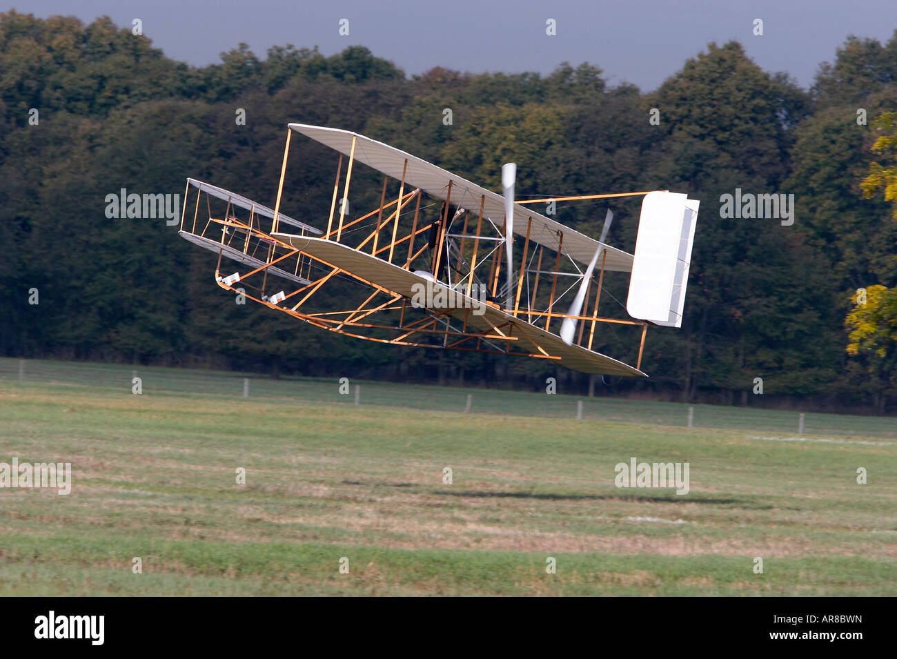 A replica of the Wright Brothers 1905 Wright Flyer III flying Stock ...