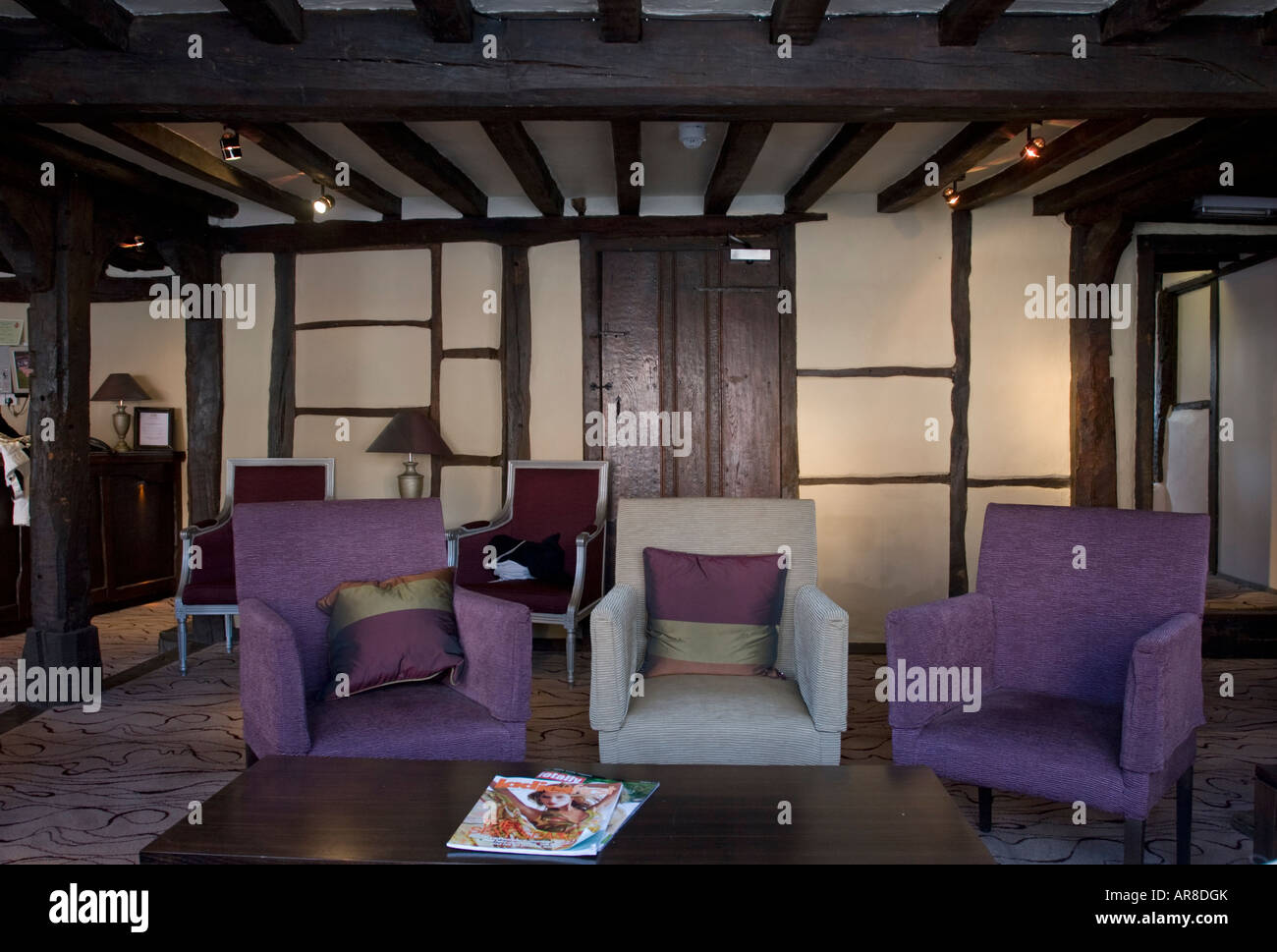 Old pub interior hi-res stock photography and images - Alamy