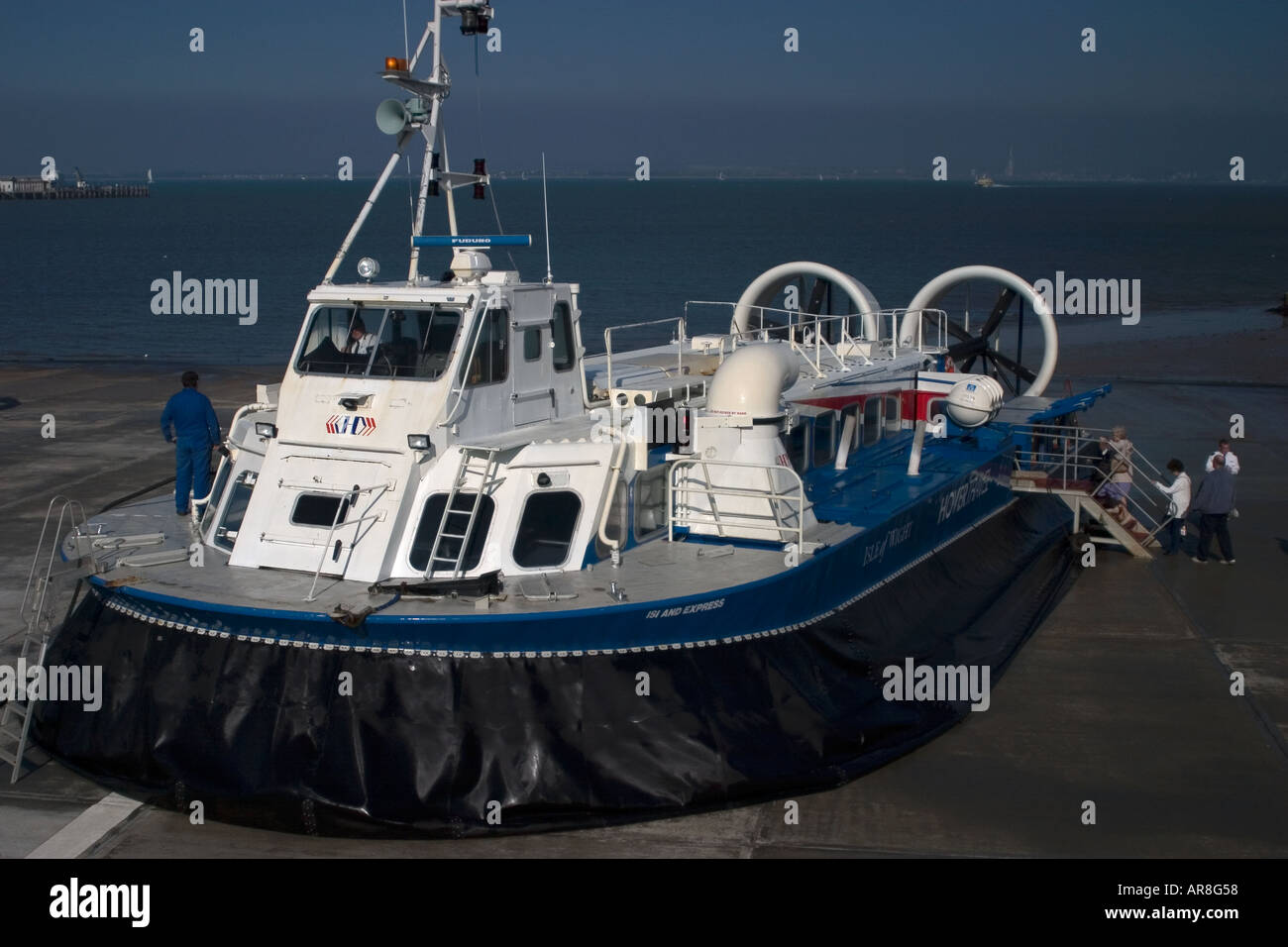 Ap1 88 100 hovercraft service hi-res stock photography and images - Alamy