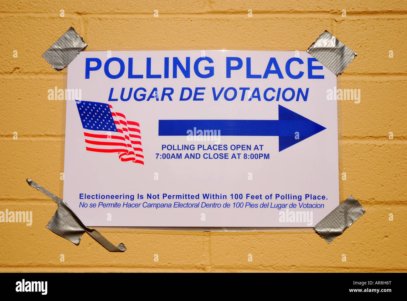 Polling place sign outside of a fire station Stock Photo - Alamy