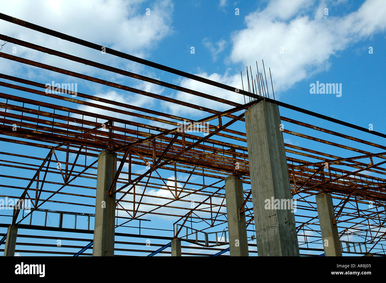 Steel framework skeleton hi-res stock photography and images - Alamy