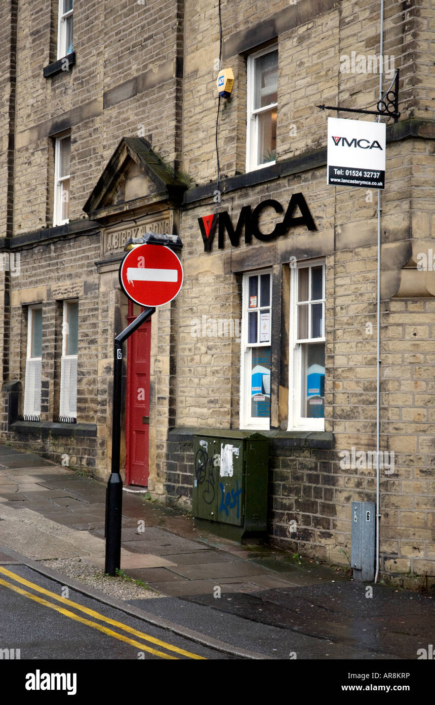Ymca building hi-res stock photography and images - Alamy