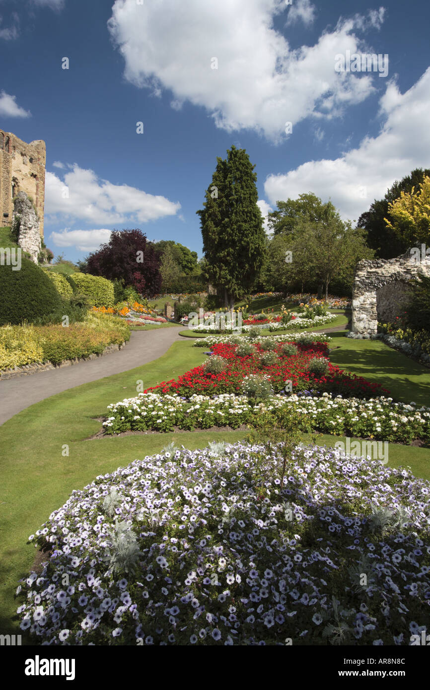Guildford castle grounds hi-res stock photography and images - Alamy