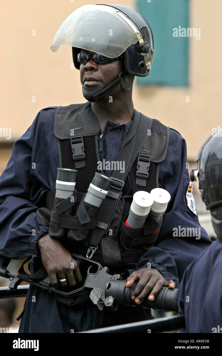 Bomb squad helmet hi-res stock photography and images - Alamy