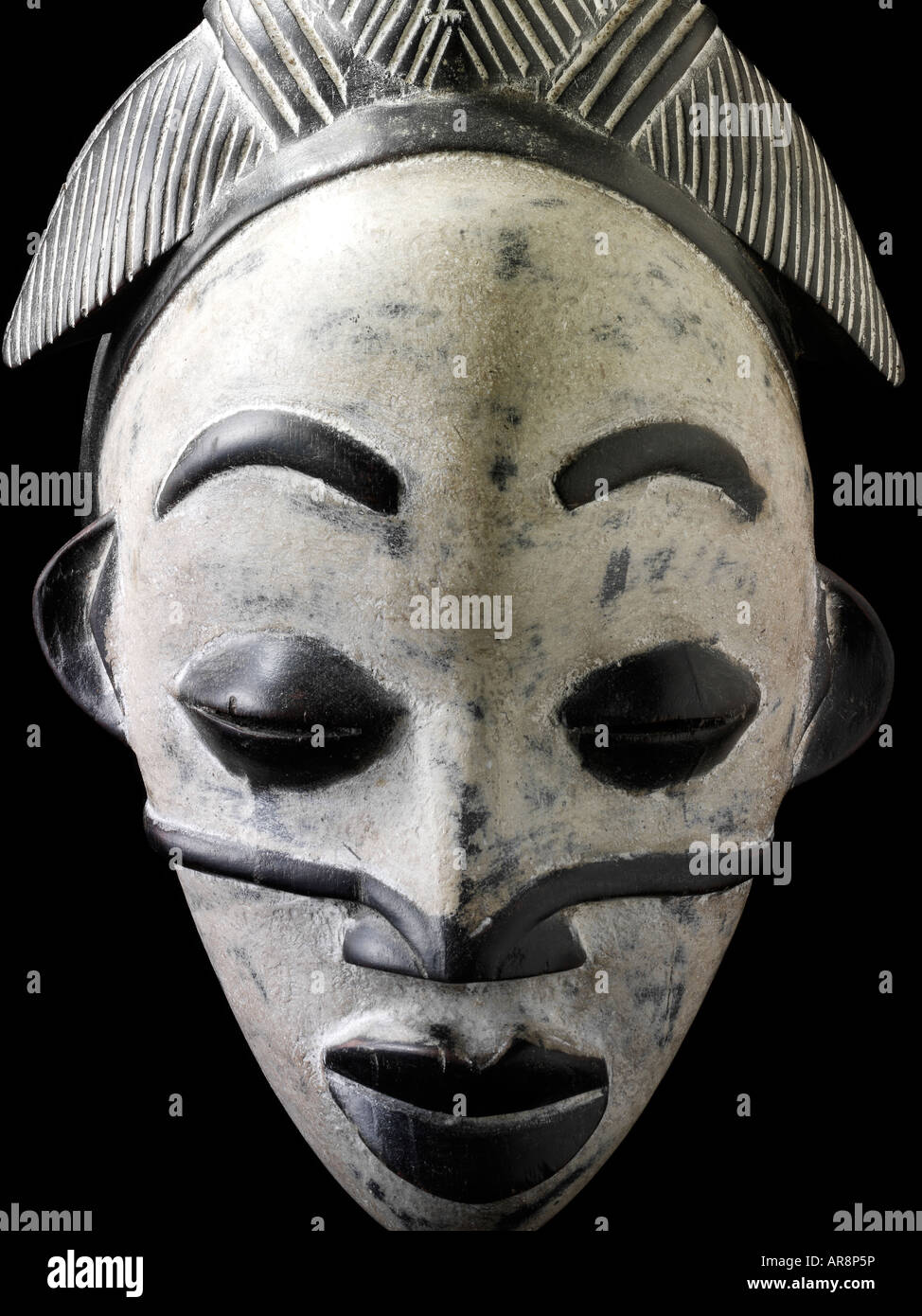 African mask hi-res stock photography and images - Alamy