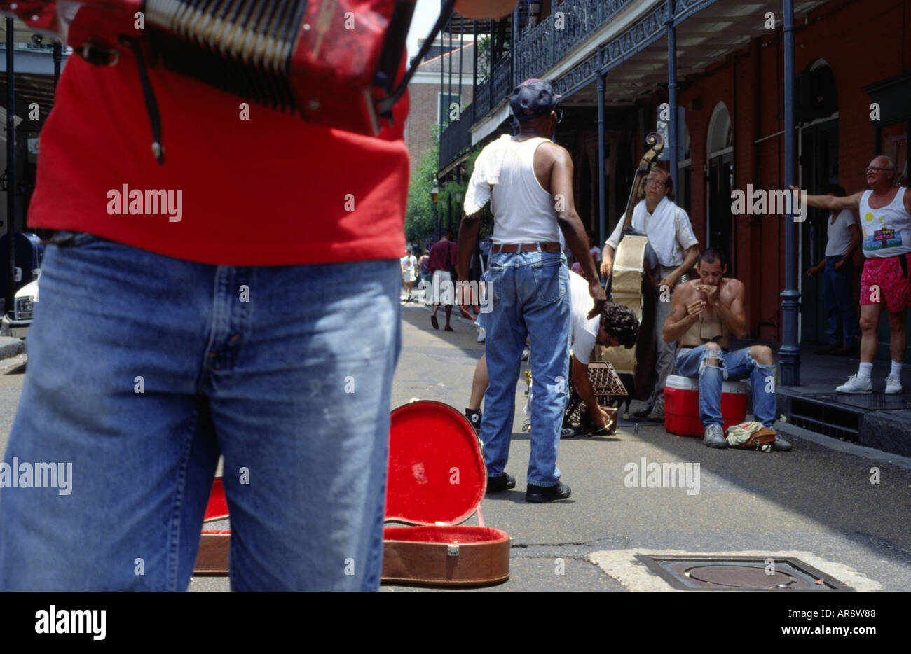 Louisiana New Orleans French Quarter Cafe du Monde street musician ...