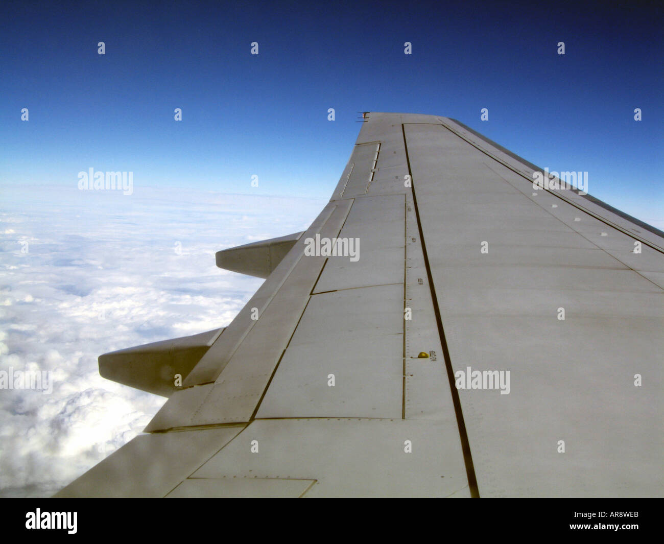 Aluminium aircraft wing hi-res stock photography and images - Alamy