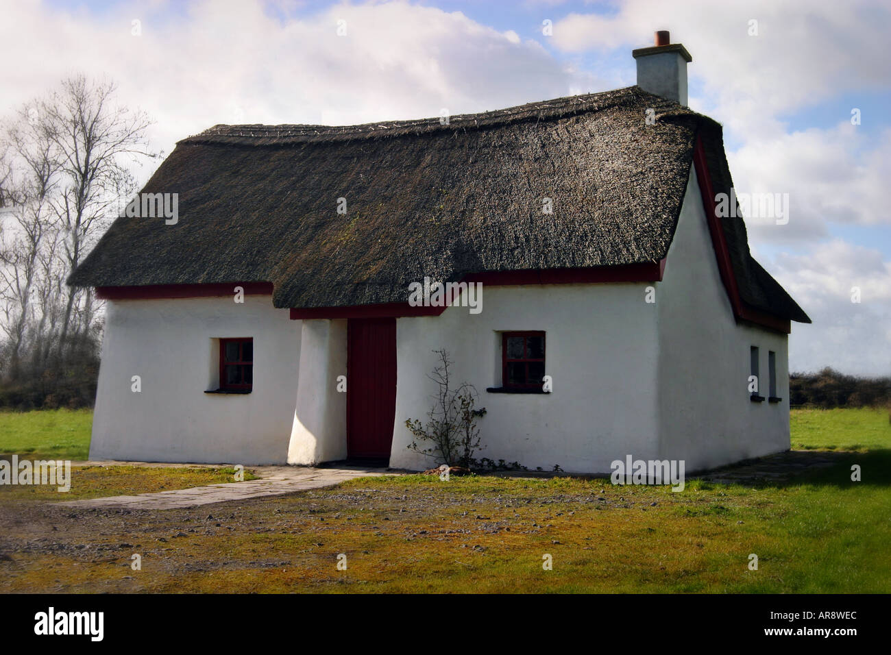 Famine cottage hi-res stock photography and images - Alamy