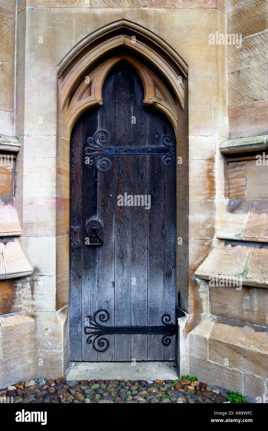 Arched oak door hi-res stock photography and images - Alamy