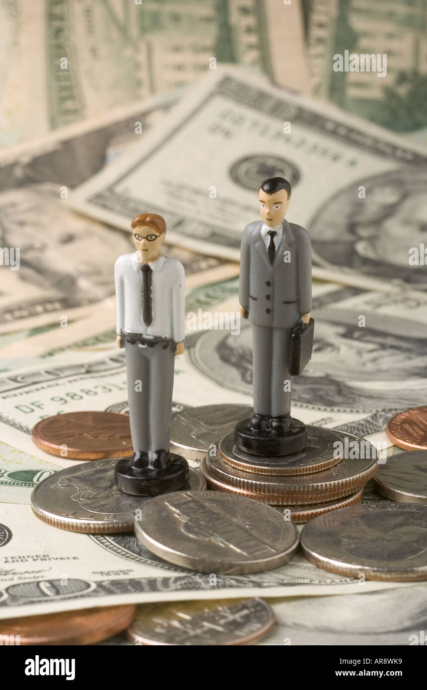 2 men and money and change Stock Photo - Alamy