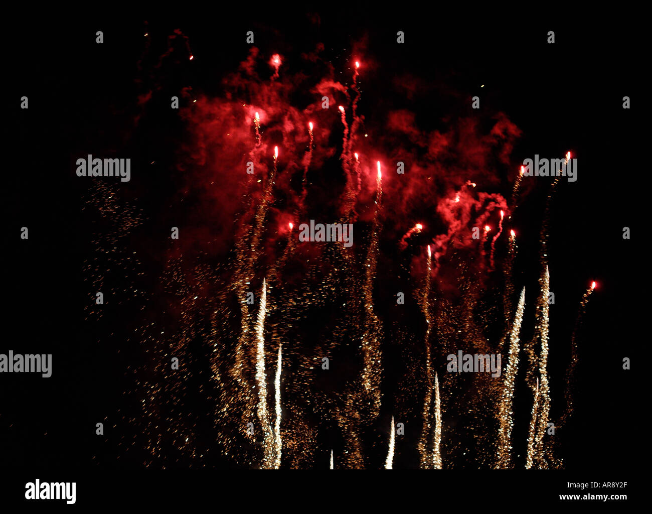 Fireworks 5th November Guy Fawkes Bonfire night UK Stock Photo - Alamy