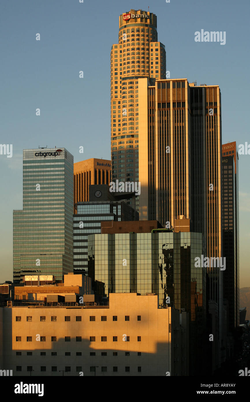 Downtown los angeles library tower hi-res stock photography and images ...