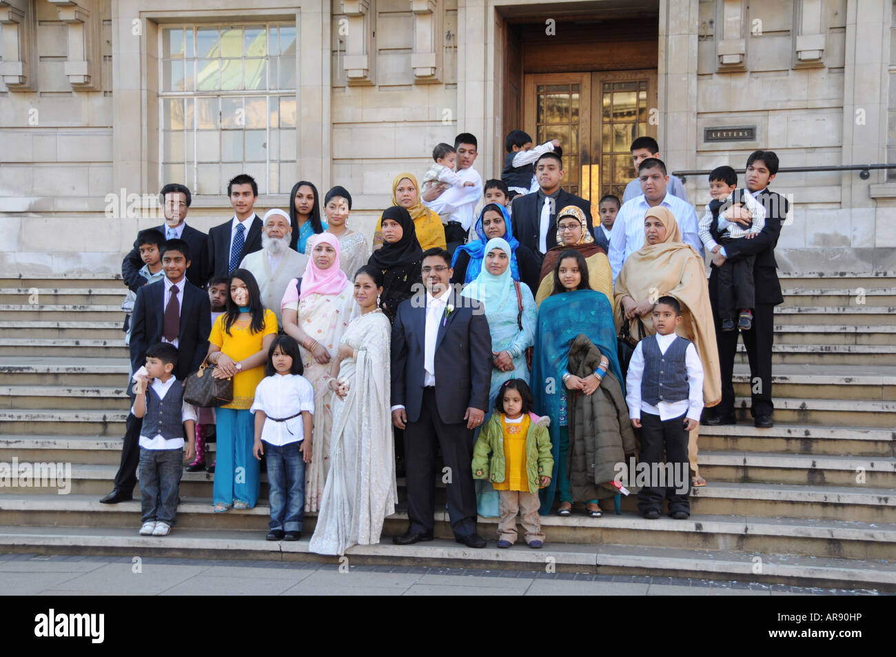 Muslim wedding london hi-res stock photography and images - Alamy