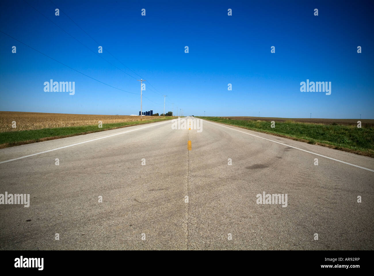 open road highway fly drive long drive distance Stock Photo - Alamy