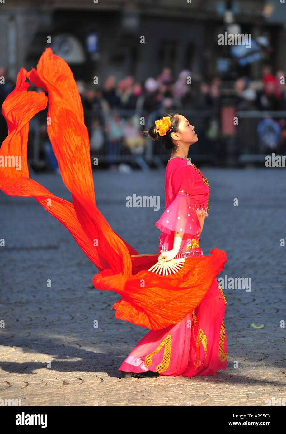 Chinese silk ribbon hi-res stock photography and images - Alamy