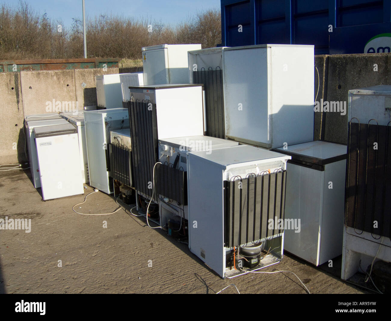 Fridge freezers uk hi-res stock photography and images - Alamy