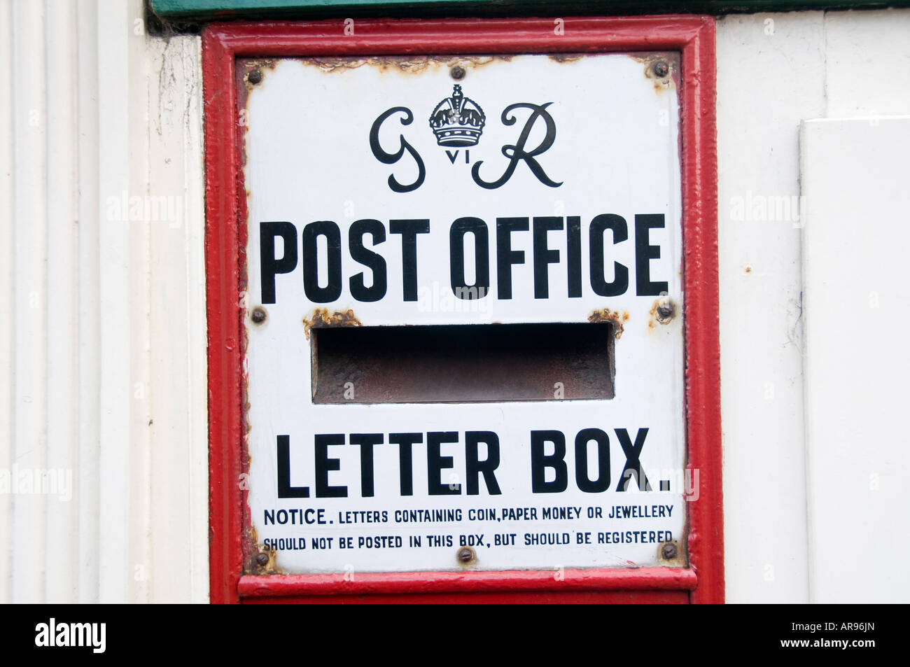 Close up of old George VI 6th post office letter box Llanfyllin village ...