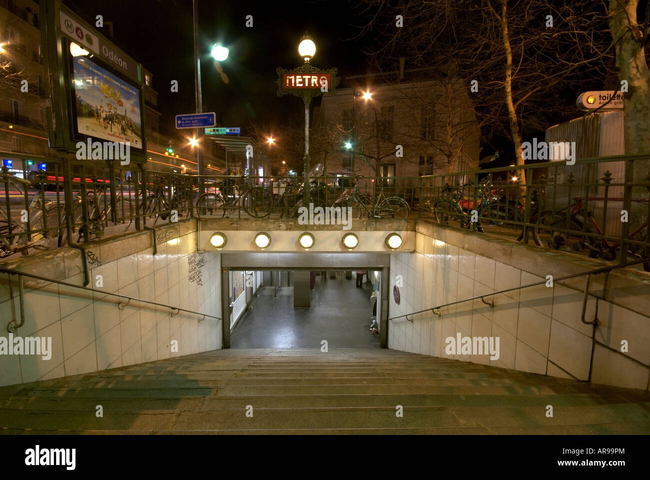 Entrance to Odeon metro station at night Stock Photo - Alamy
