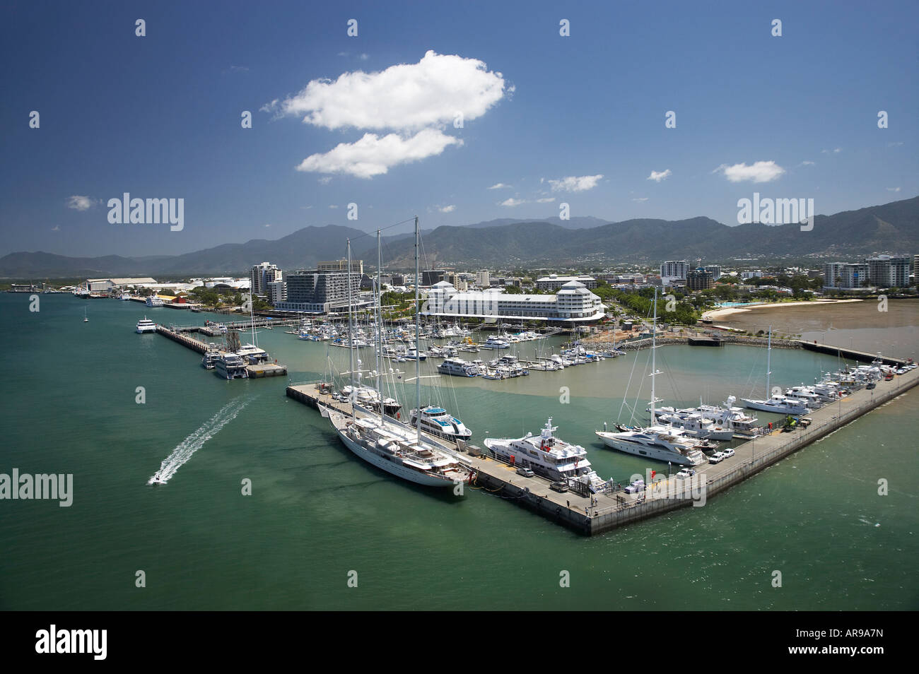 Cairns boat wharf hi-res stock photography and images - Alamy