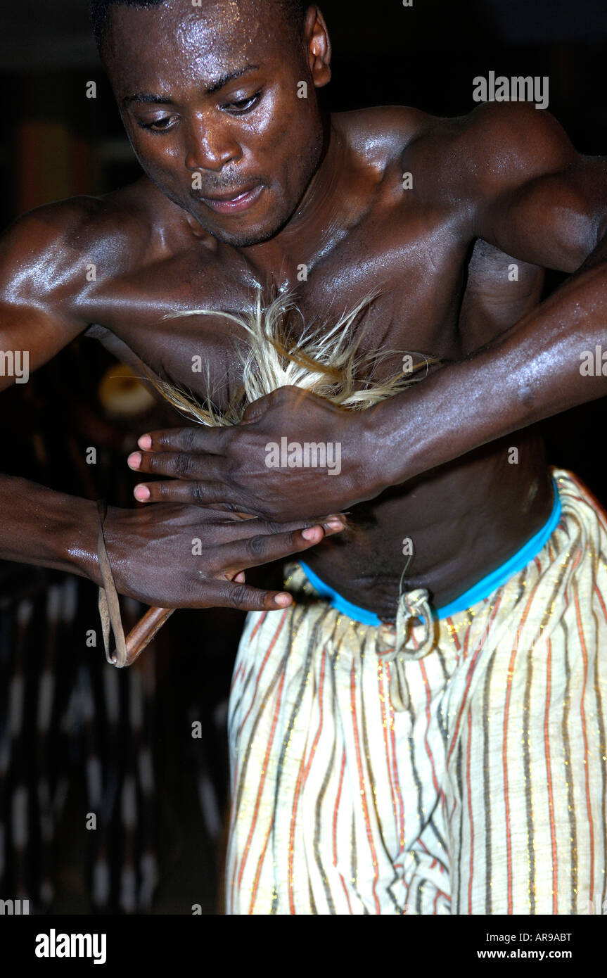 Boys dancer hi-res stock photography and images - Alamy