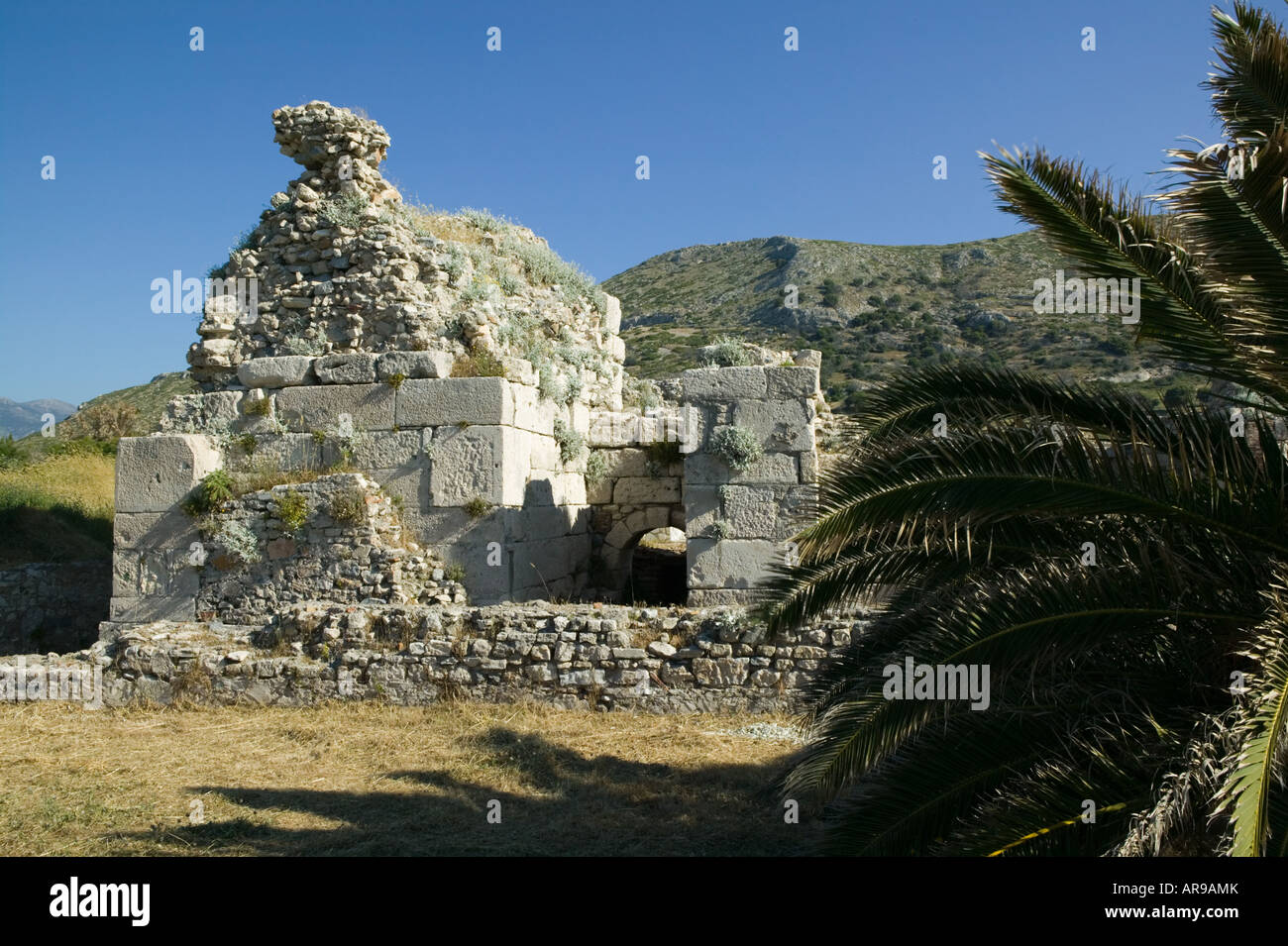 GREECE, Northeastern Aegean Islands, SAMOS, Pythagorio: Ruins of ...