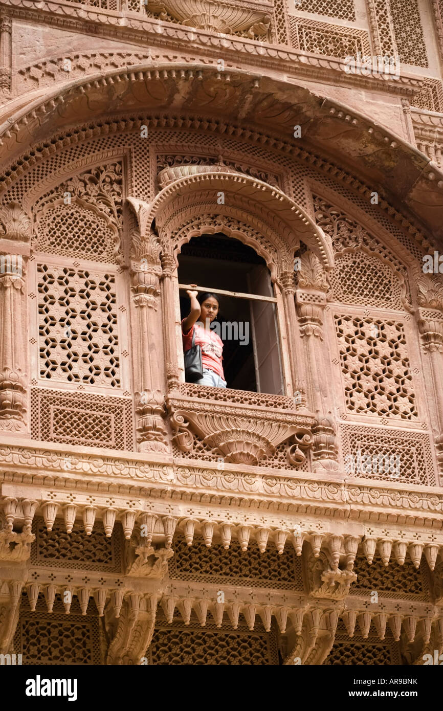 Sculpted sandstone window hi-res stock photography and images - Alamy