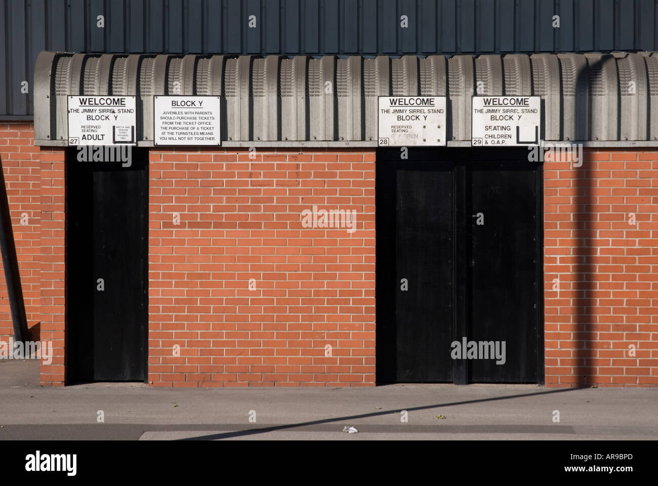 Notts county football club hi-res stock photography and images - Alamy