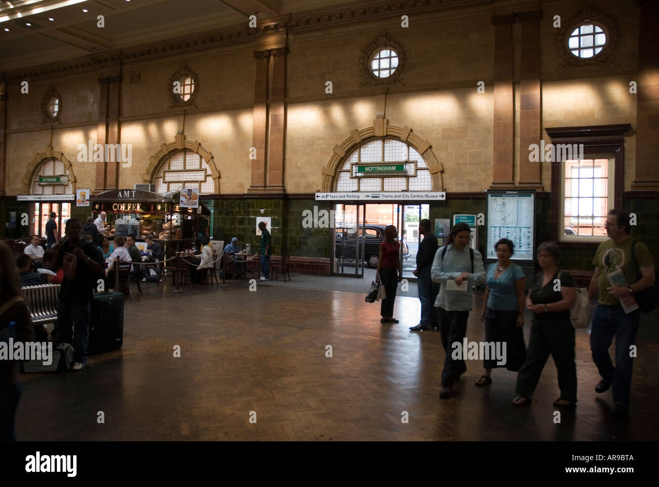Ticket office nottingham railway station hi-res stock photography and ...