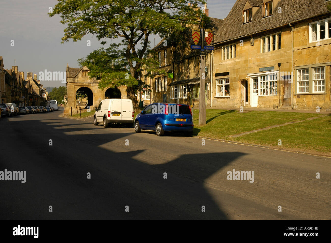 High Street, Chipping Campden, Gloucestershire, showing the ancient ...