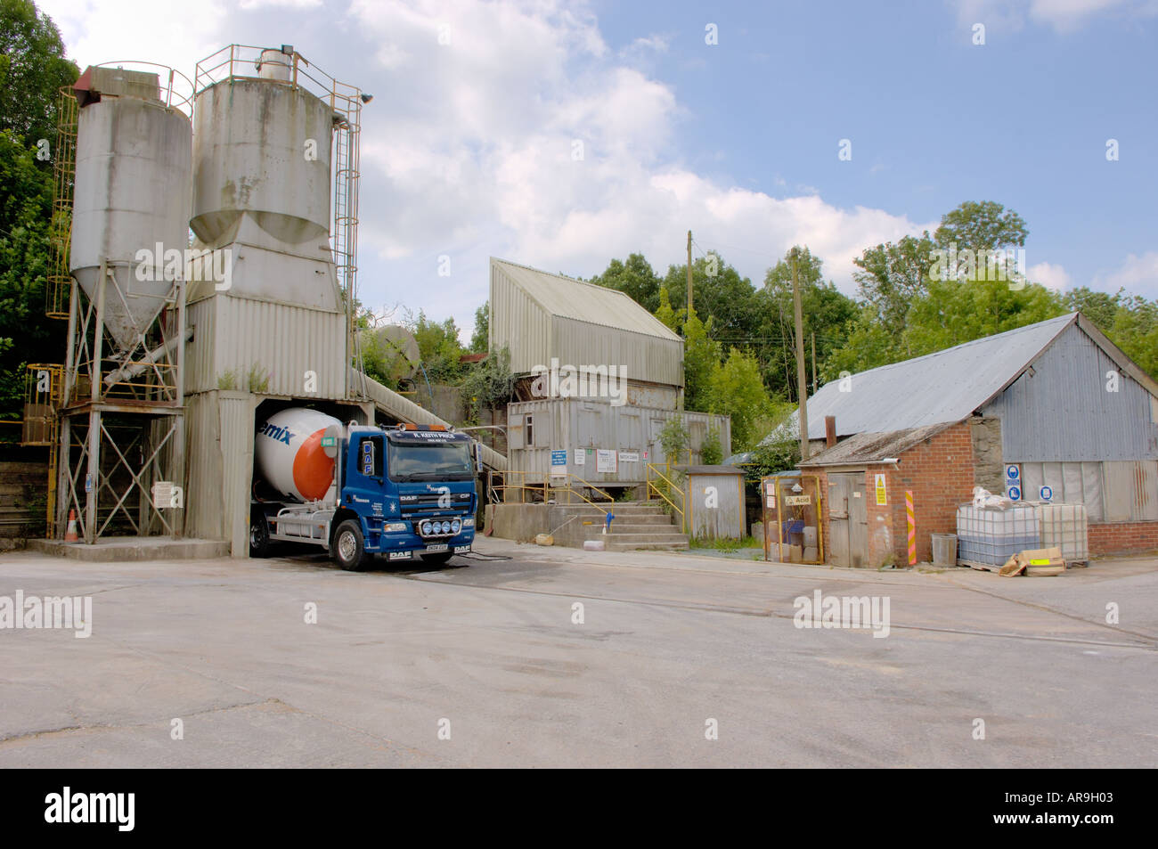 Hanson Pre mix Ready mixed Concrete Works Cemmaes Road Glantwymyn ... Hanson Pre mix Ready mixed Concrete Works Cemmaes Road Glantwymyn ...
