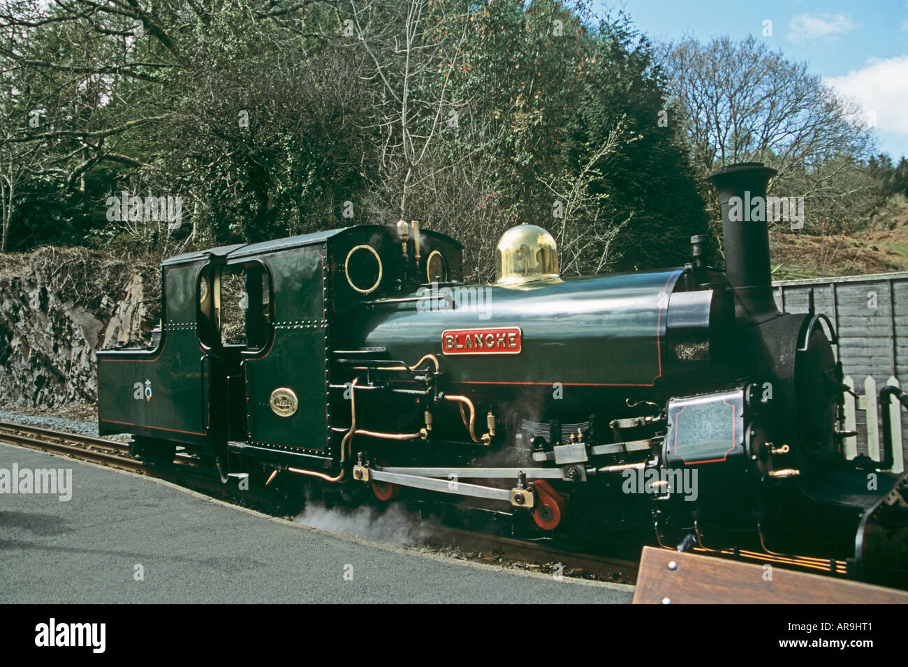 Ffestiniog railway steam locomotive blanche hi-res stock photography ...