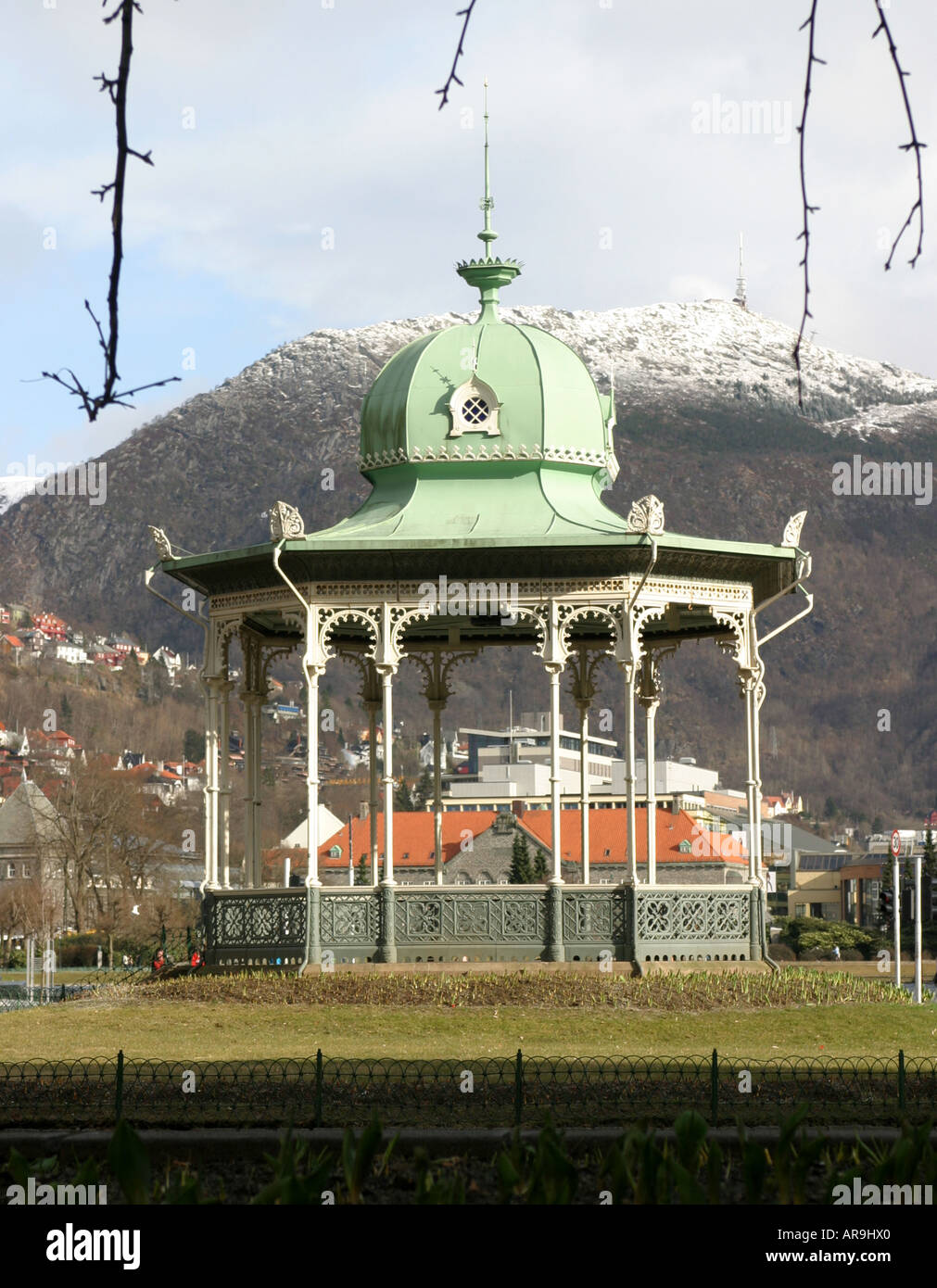 Band stand hi-res stock photography and images - Alamy
