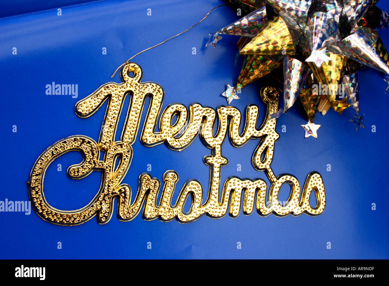 GOLD MERRY CHRISTMAS SIGN Stock Photo - Alamy