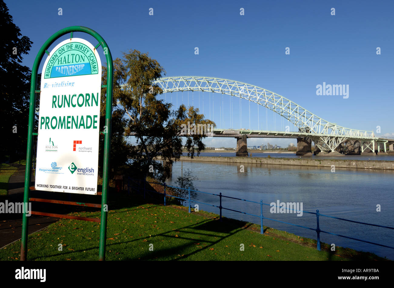 Runcorn suspension bridge Runcorn Cheshire England UK Stock Photo - Alamy Runcorn suspension bridge Runcorn Cheshire England UK Stock Photo - Alamy